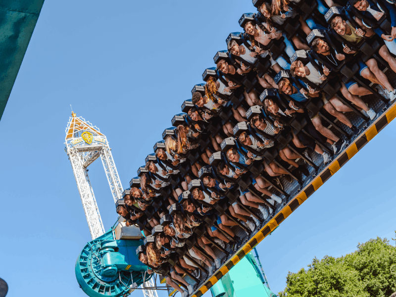 Atracción Lex Luthor Invertatron | Parque Warner Madrid
