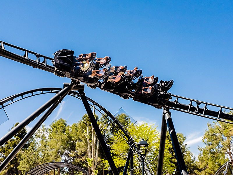 Parque Warner Madrid inaugura ‘Batman Gotham City Escape’ la única ...